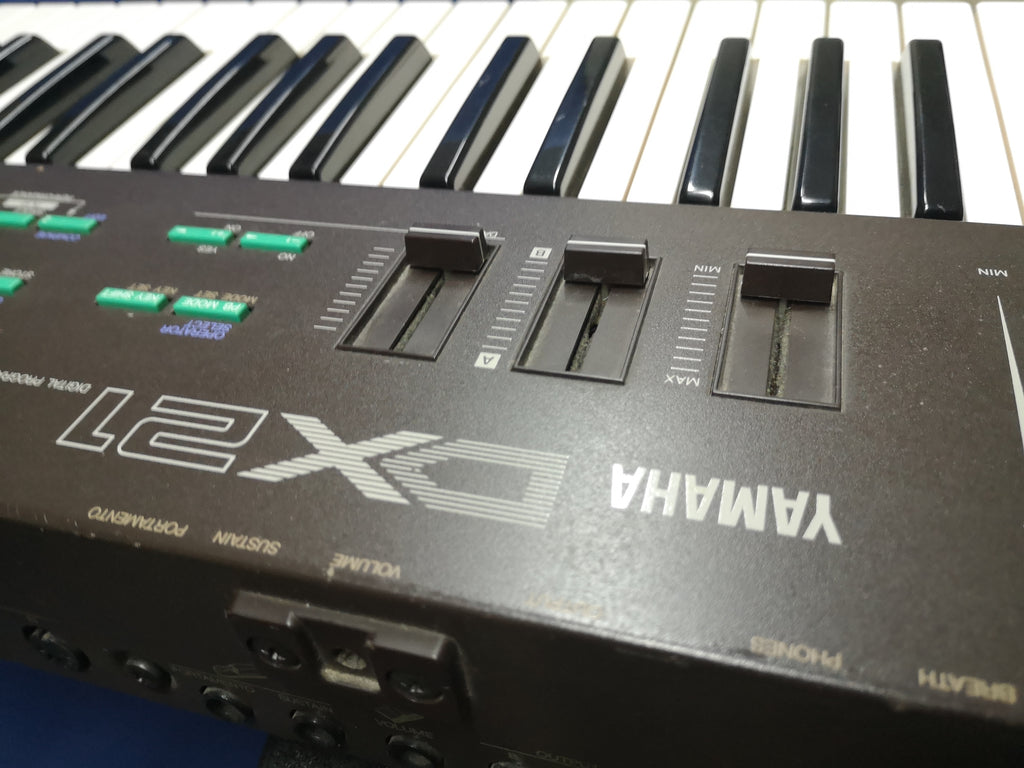 Yamaha DX21 - Digital FM vintage synthesizer – Synthcloud